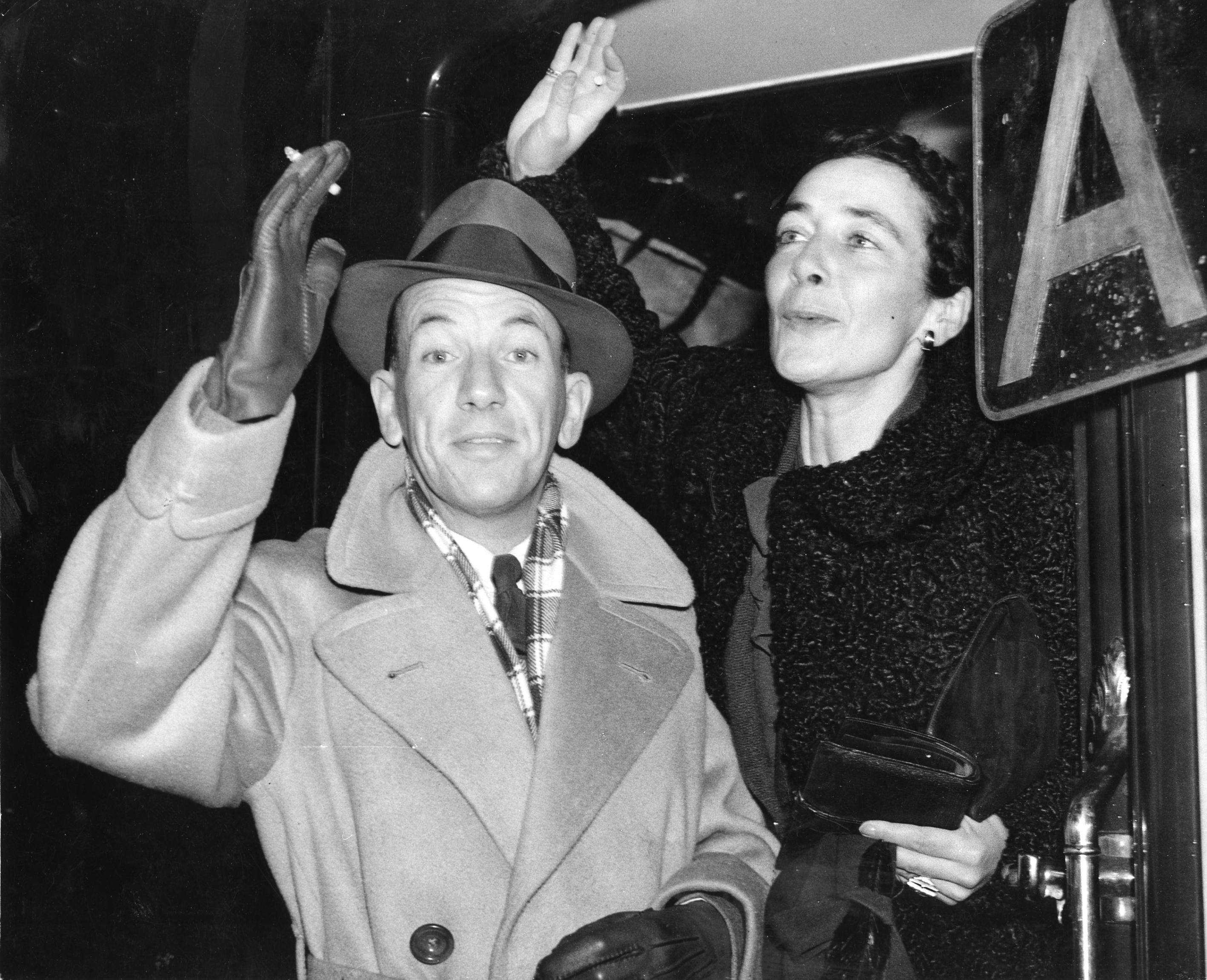 Noël Coward: Art & Style at London’s Guildhall Art Gallery